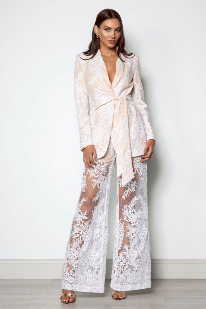 ISLA WHITE LACE BLAZER